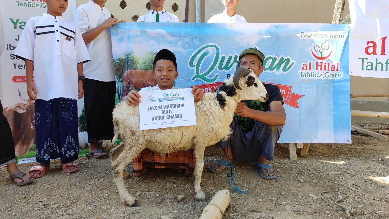 Laporan Pendistribusian Daging Qurban Bersama Anak Yatim, Penghafal ...
